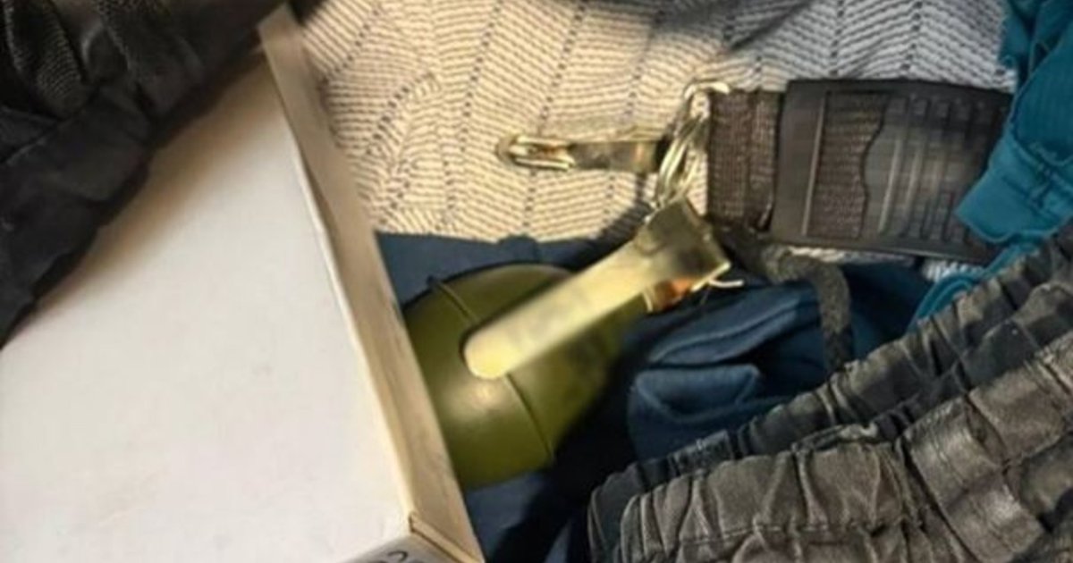 У Житомирі чоловік гуляв біля автовокзалу з гранатою в сумці | Varta1